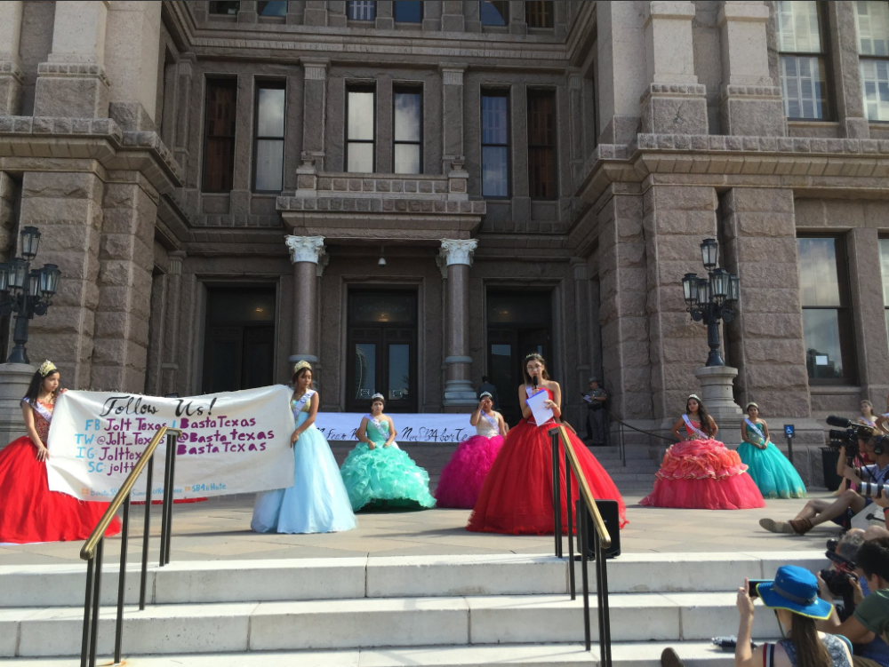 Latina Teenagers Take Over Texas Capitol to Protest SB 4 Law - Latino ...